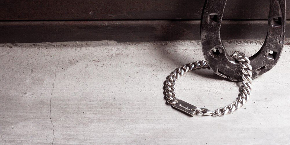 迪恩尼斯dienes silver - 勤美 誠品綠園道